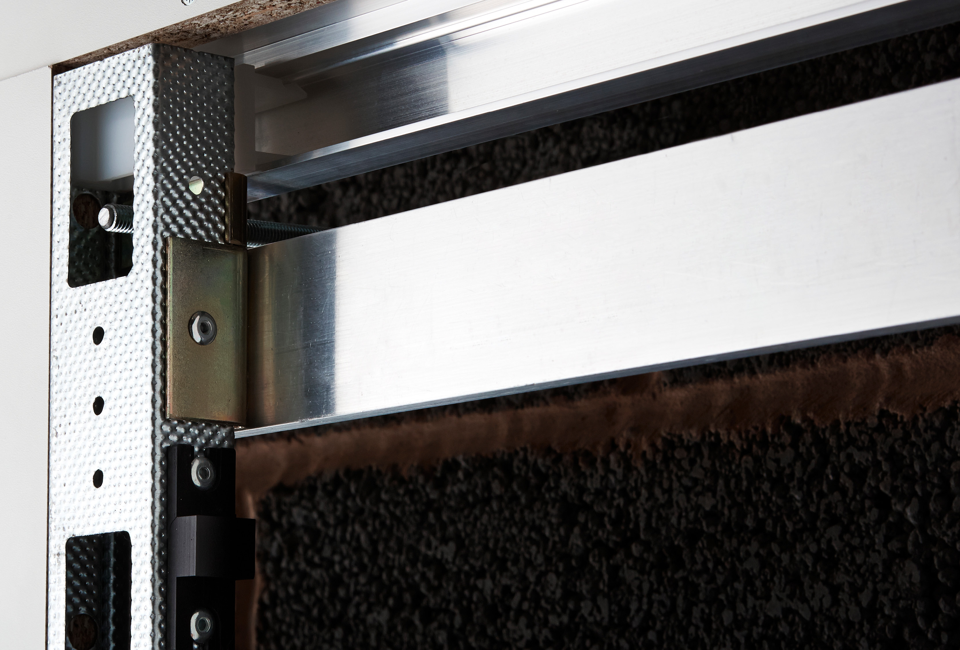 The UK's first metal framed click-fix IPS system | Venesta Washrooms