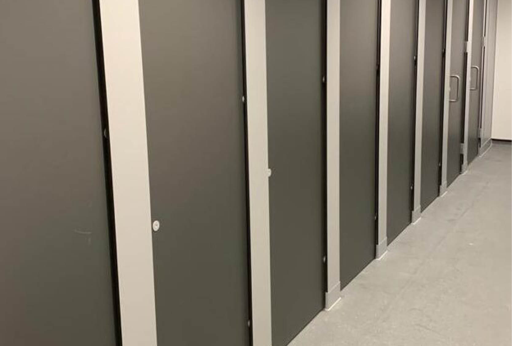 Bullers Wood School | Venesta Washrooms